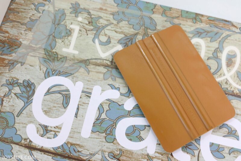 Simple Vinyl Serving Tray Tutorial - Joy's Life